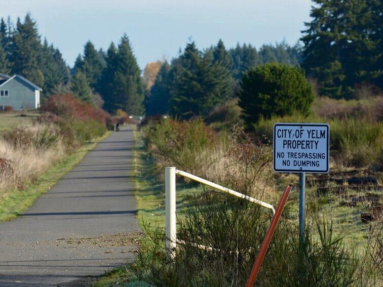 City of Yelm celebrates extension of Prairie Line Trail to bridge