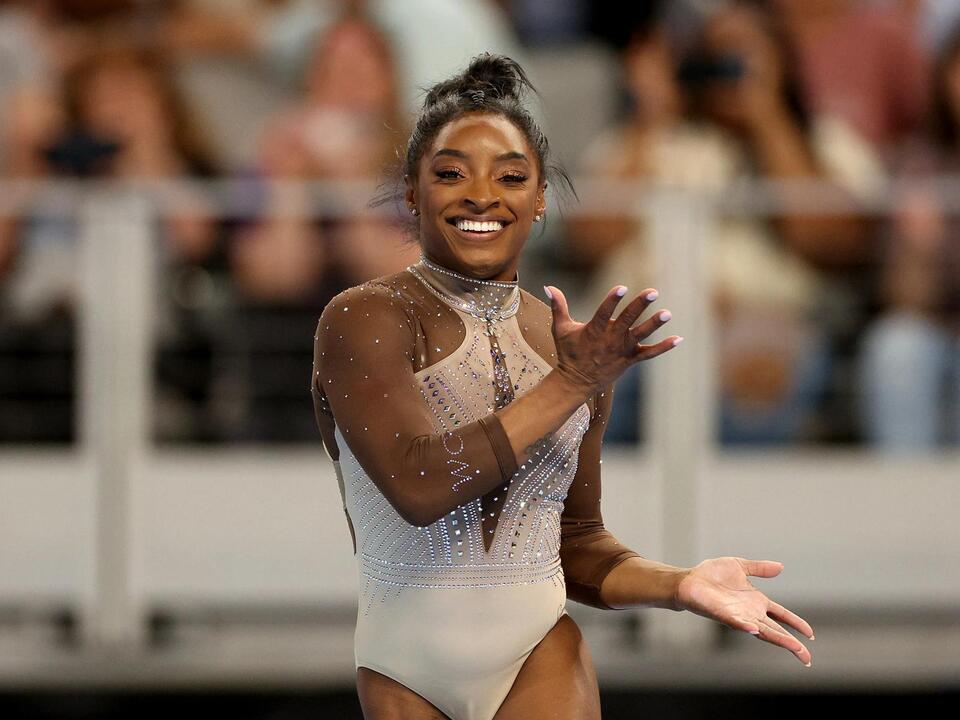 Simone Biles Has 6 Meaningful Tattoos: The Gymnast’s Body Ink Photos ...