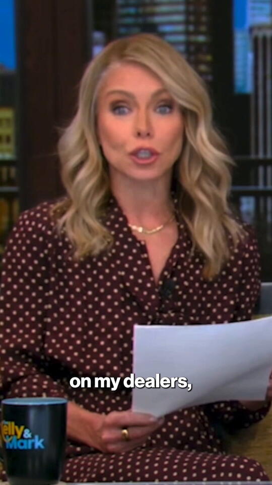 Kelly Ripa likens buying Girl Scout cookies online to marijuana: 'You ...