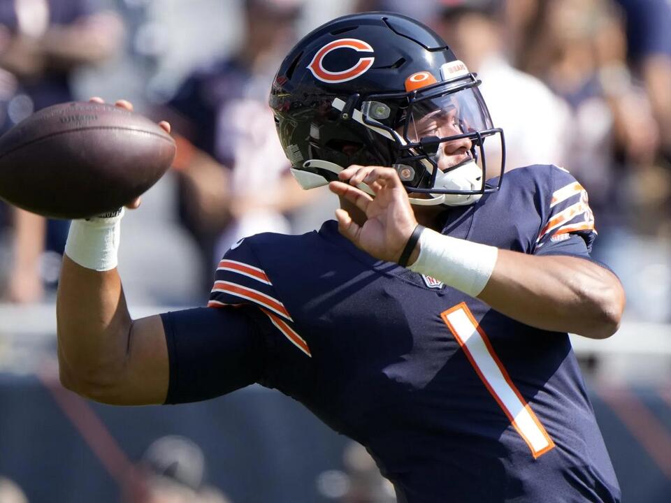 NFC Notes: Justin Fields, Aaron Jones, Bears, Lions, Packers