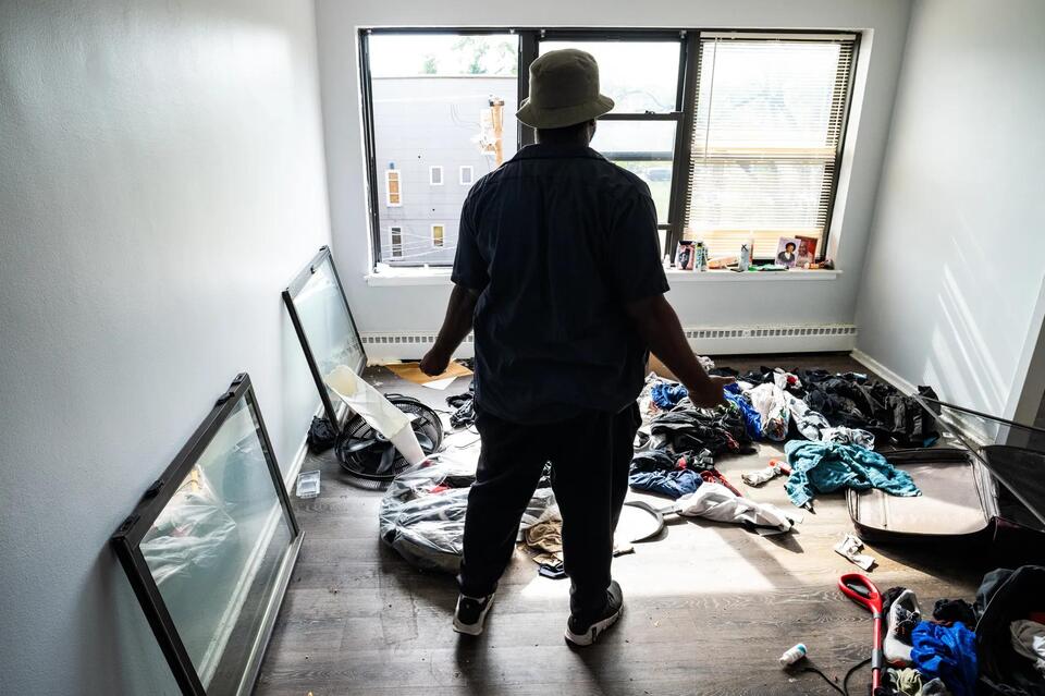 South Shore Residents Return To Ransacked Apartments After ICE Raid ...