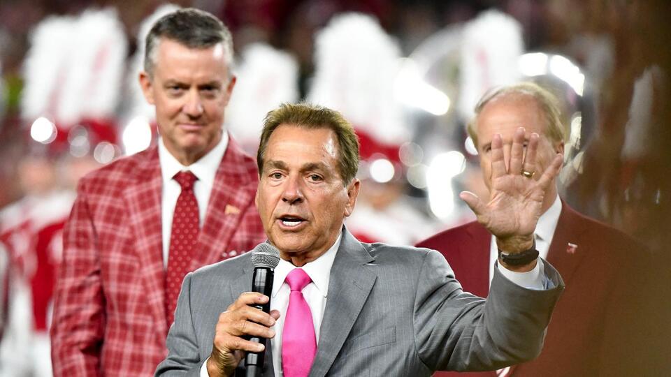 'College GameDay's' Nick Saban takes batting practice with Oklahoma ...