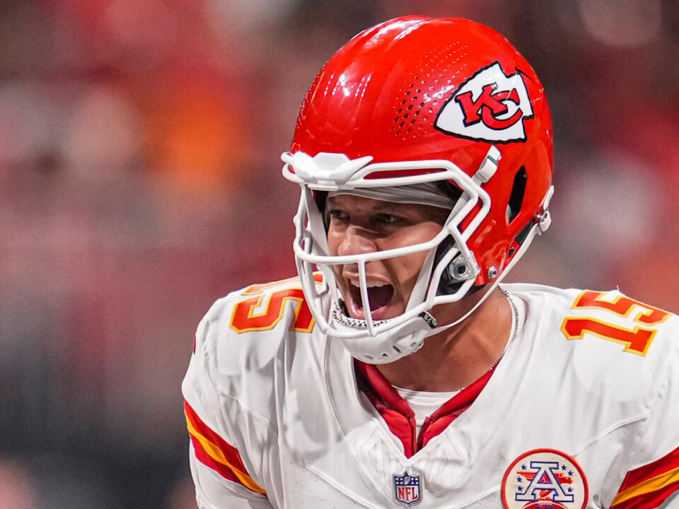 Patrick Mahomes Sends Strong Message to Chiefs GM Amid Wild AFC WR Trades