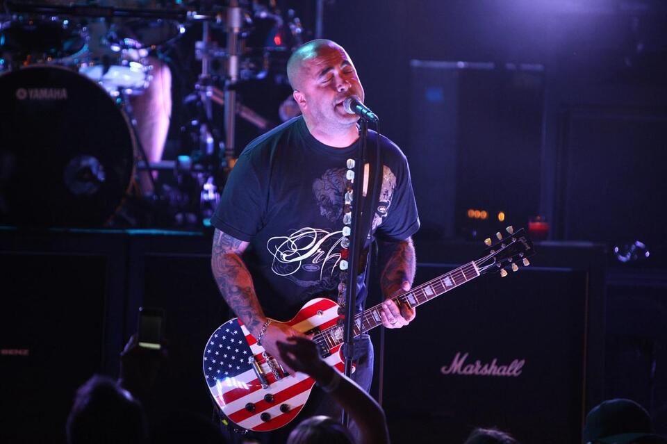 Staind + Seether Bringing Tour to Mansfield, MA, This September - NewsBreak