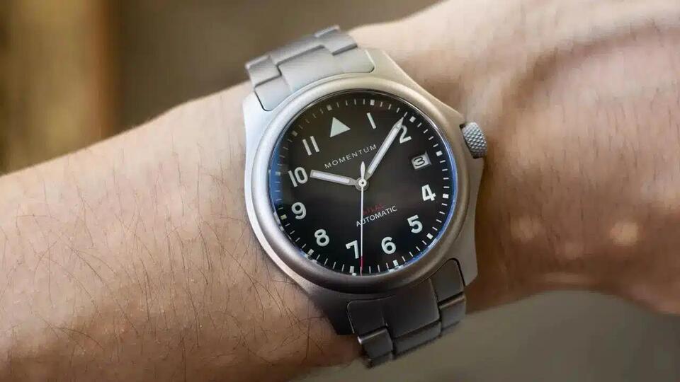 What Hand Do You Wear a Watch On? - NewsBreak