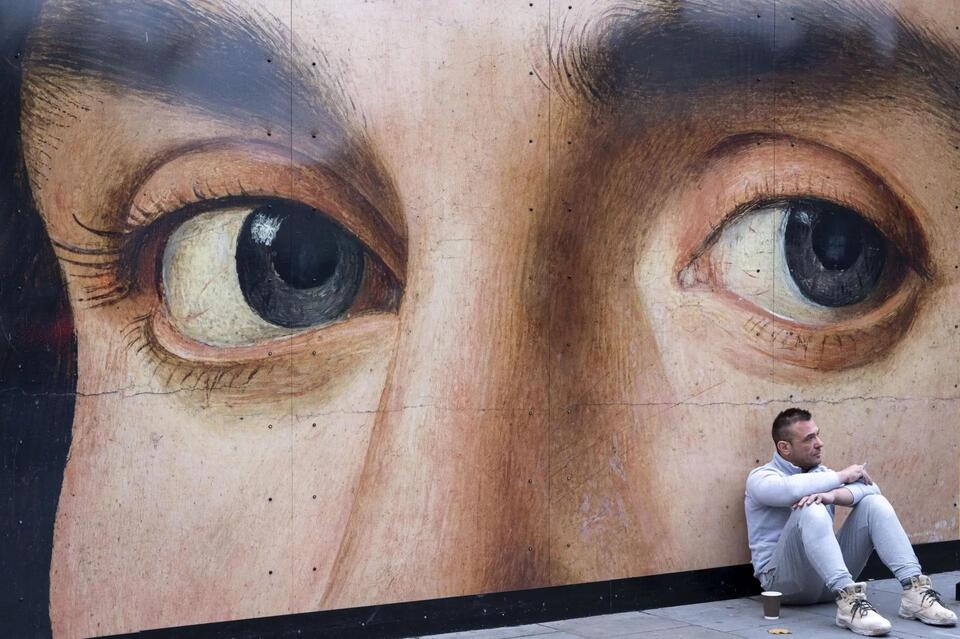What is the ‘Side Eye’ meme? Explore its origins and history - NewsBreak