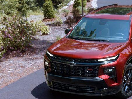 The 2024 Chevy Traverse RS Features Unique Taillights