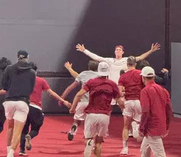 Stanford freshman Jagger Leach steals the show to open Arrillaga Tennis ...