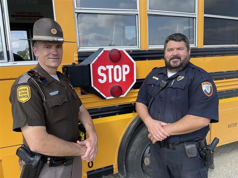 Algona Police Department Reminding Drivers of School Bus Safety Law ...