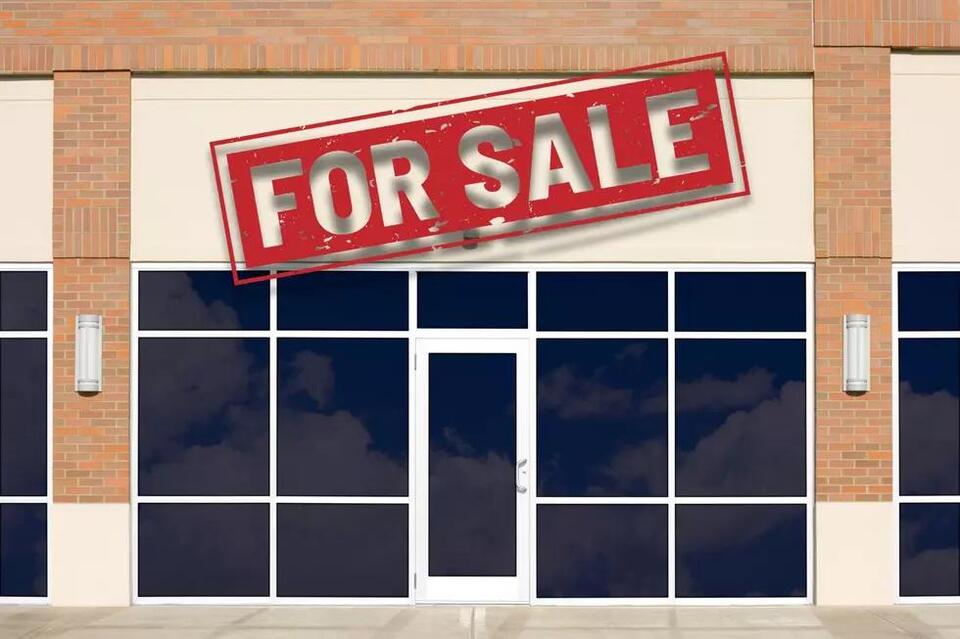 Troubled Retail Giant Selling Hundreds of Store Leases, All 49 in New ...