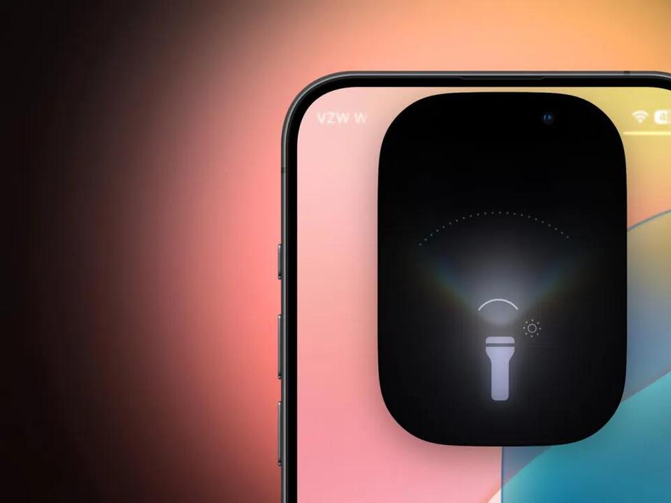 Here’s how the upgraded iPhone flashlight works in iOS 18 [U: New in b3]