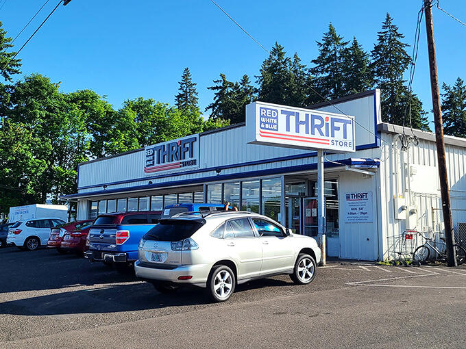 8 Enormous Secondhand Shops In Oregon Where You’ll Find The Biggest ...