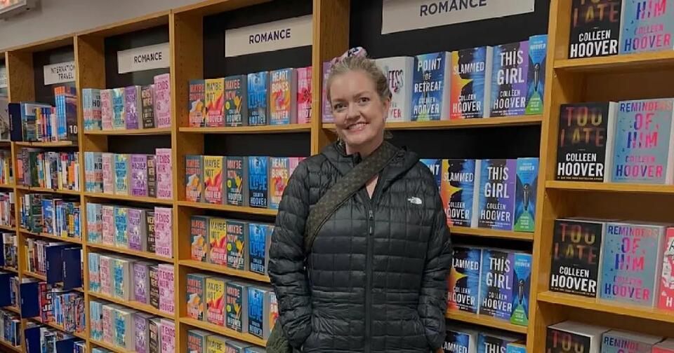 Author Colleen Hoover Shares Cover and Release Date for ‘Dark’ New ...