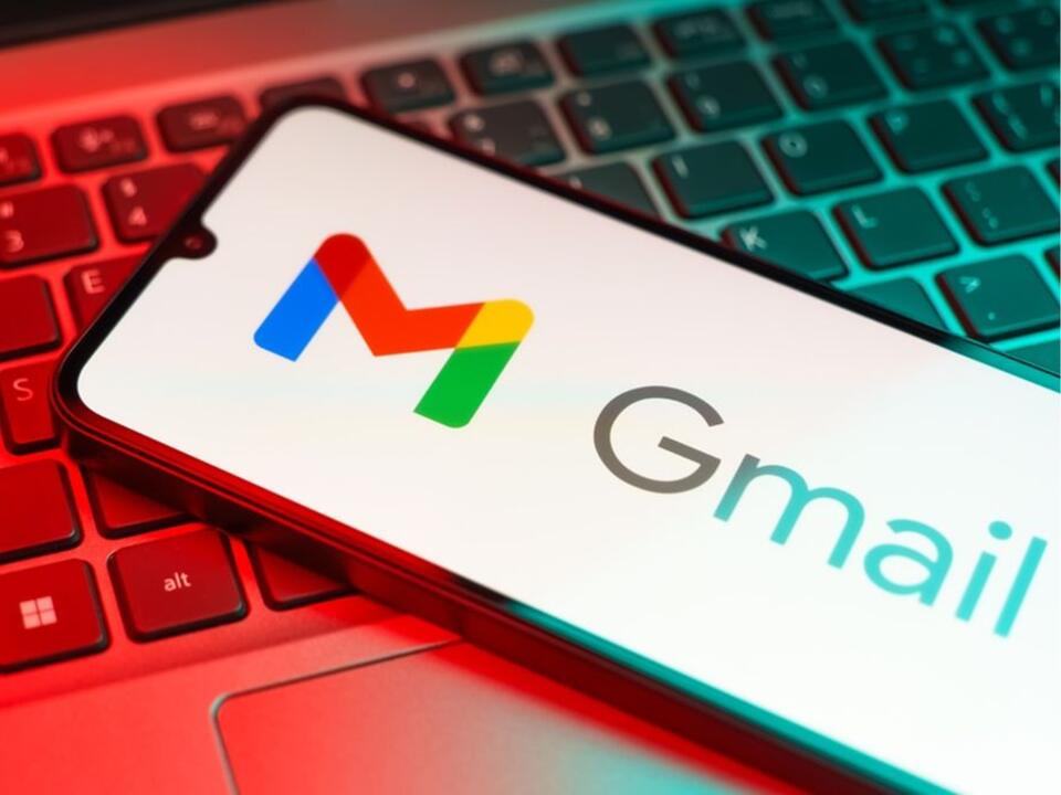 260,000 Chrome Users Exposed by Fake AI Extensions Targeting Gmail ...