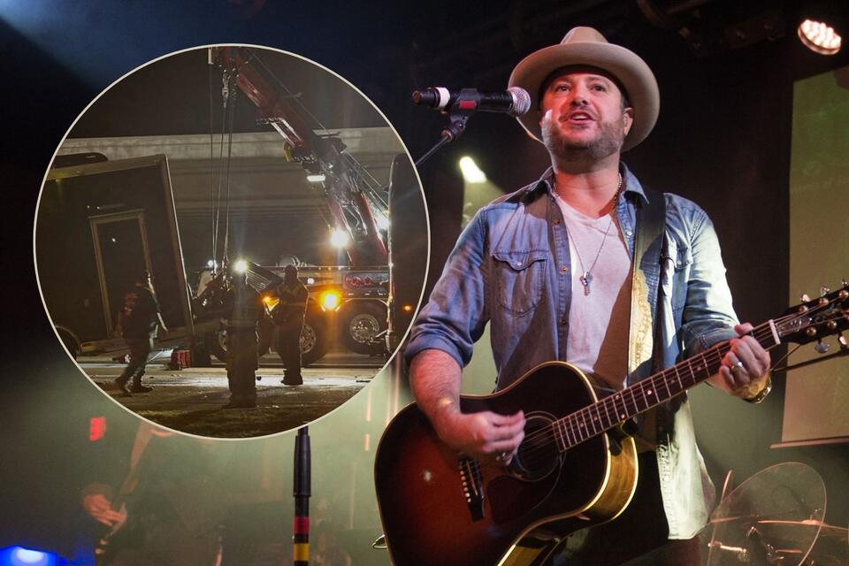 Country Singer Wade Bowen Suffers Bus Crash: ‘We Are Very Lucky ...