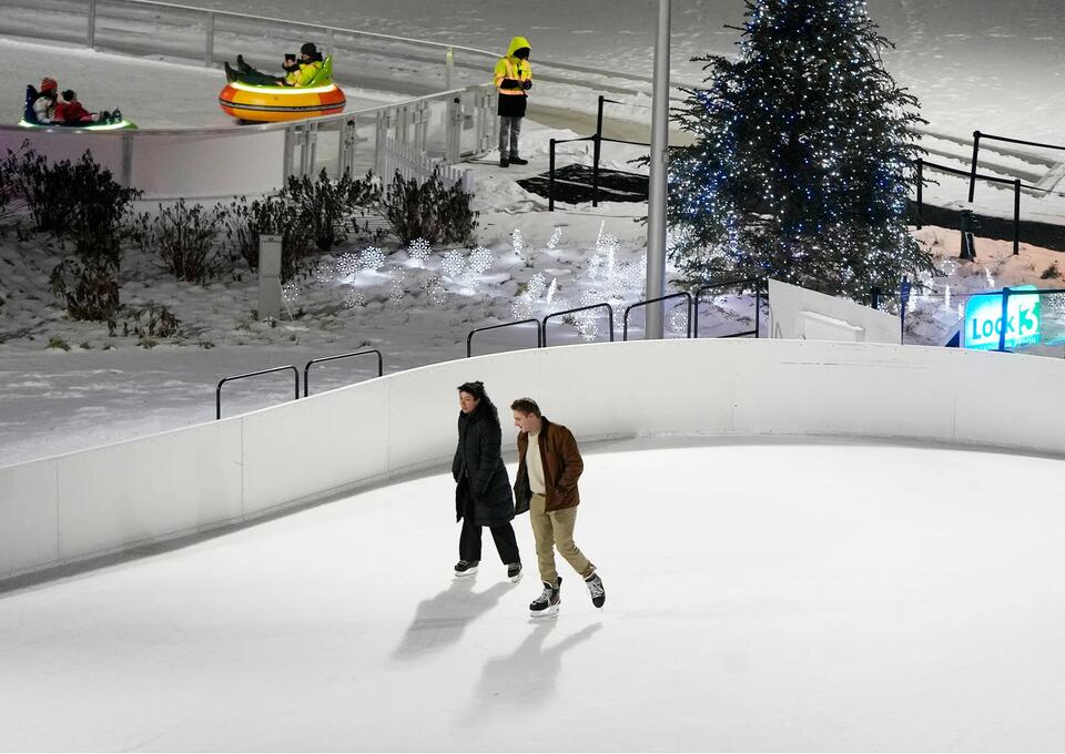 How ice skating is spinning Akron’s Lock 3 into a winter hotspot ...