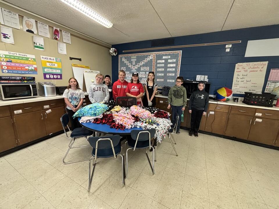 Students Donate Blankets to Lollypop Farm - NewsBreak