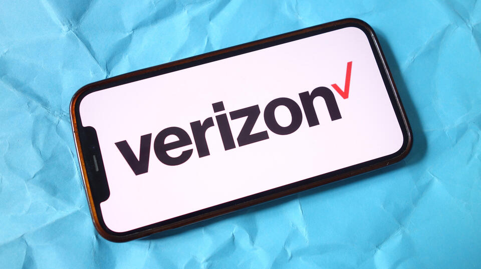 If You Use Verizon, You Could Be Eligible For Account Credits Right Now ...