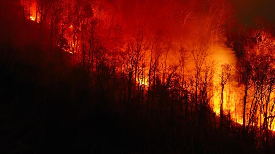 Wildfire burns 120+ acres in Western North Carolina amid ‘red flag ...