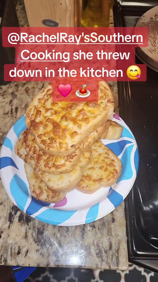 @Rachel Ray's Southern Cooking was absolutely delicious yall 😋 😍 🍝 # ...