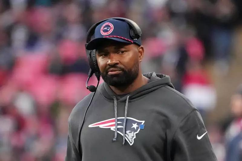 1 Year After Robert Kraft Fallout, Mike Vrabel's Patriots Predecessor ...