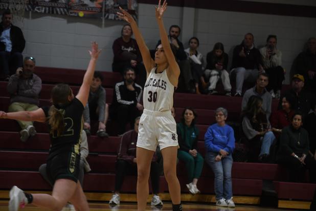 VC's Ali Broussard scores 1,000 points - NewsBreak