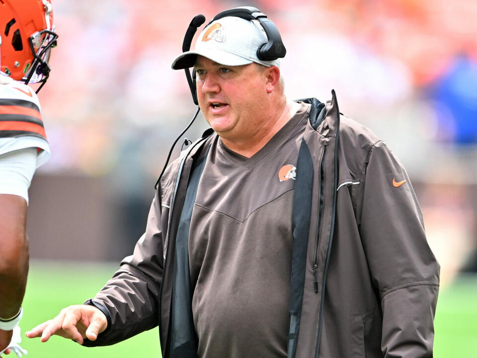 Alex Van Pelt Is A Candidate To Become Bucs New OC