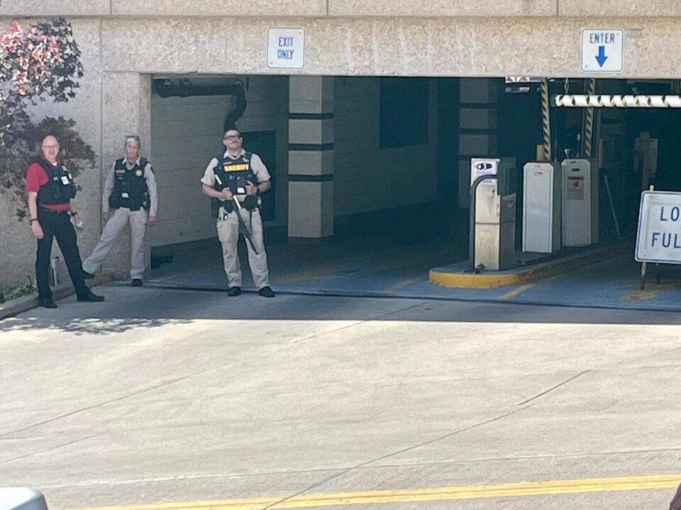 Man charged after hostage situation at garage near St. Charles City ...