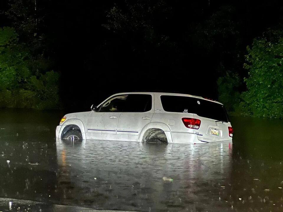 Emergency flooding evacuations in South Carolina as water inundates ...