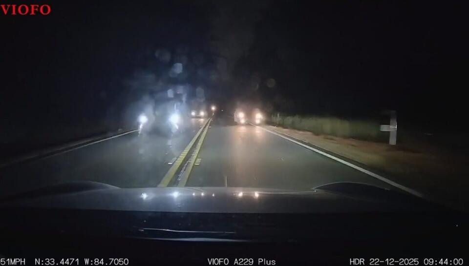 Newnan, Georgia: Insane Driver’s Highway 29 Pass Uphill Over Double ...
