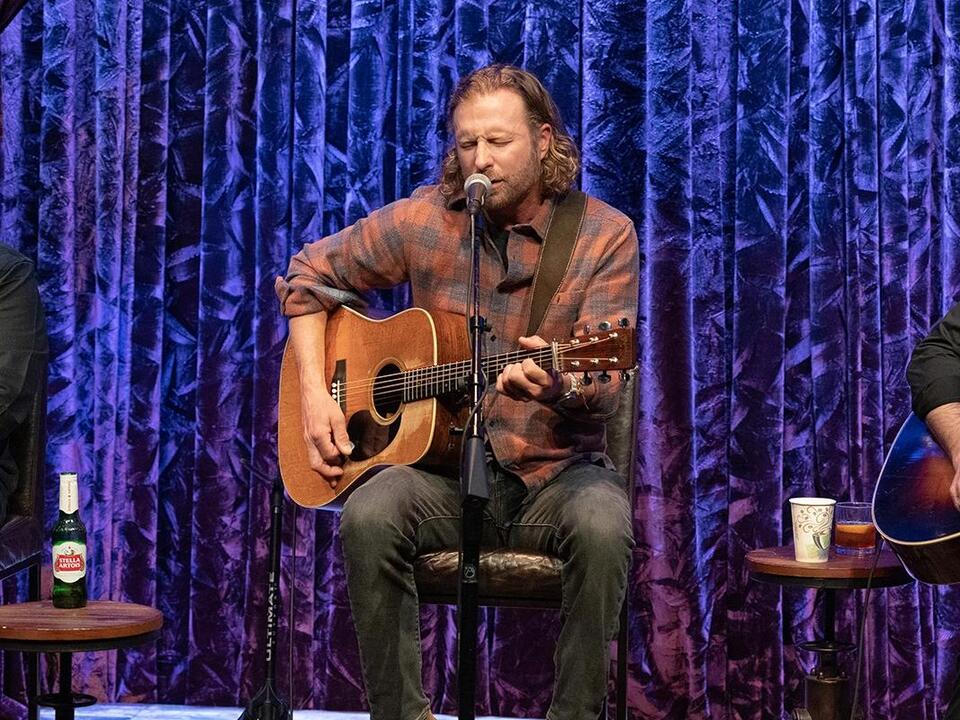 Dierks Bentley, Charles Esten and Jon Nite Perform ‘Concert for Caregivers’