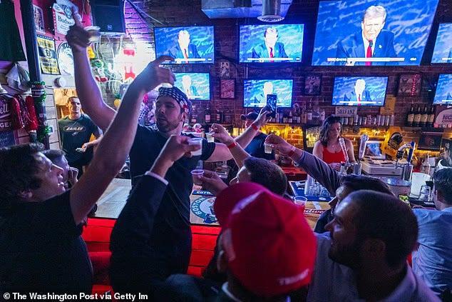 Glamorous MAGA White House reporter makes shocking claim about DC's men ...