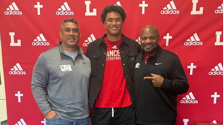 No. 2 College Football DL Prospect Announces Top Ten Schools - NewsBreak