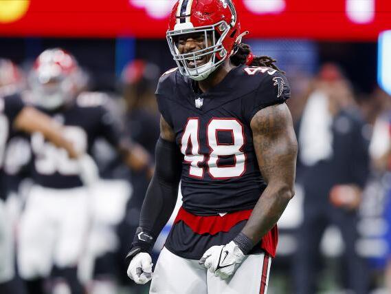 Atlanta Falcons could re-sign familiar face, currently "talking" per ESPN