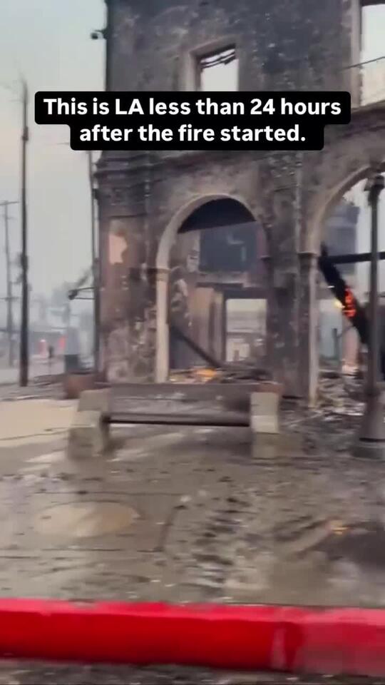 ‘APOCALYPTIC’- this is the world-famous Sunset Blvd.as the sun rises ...