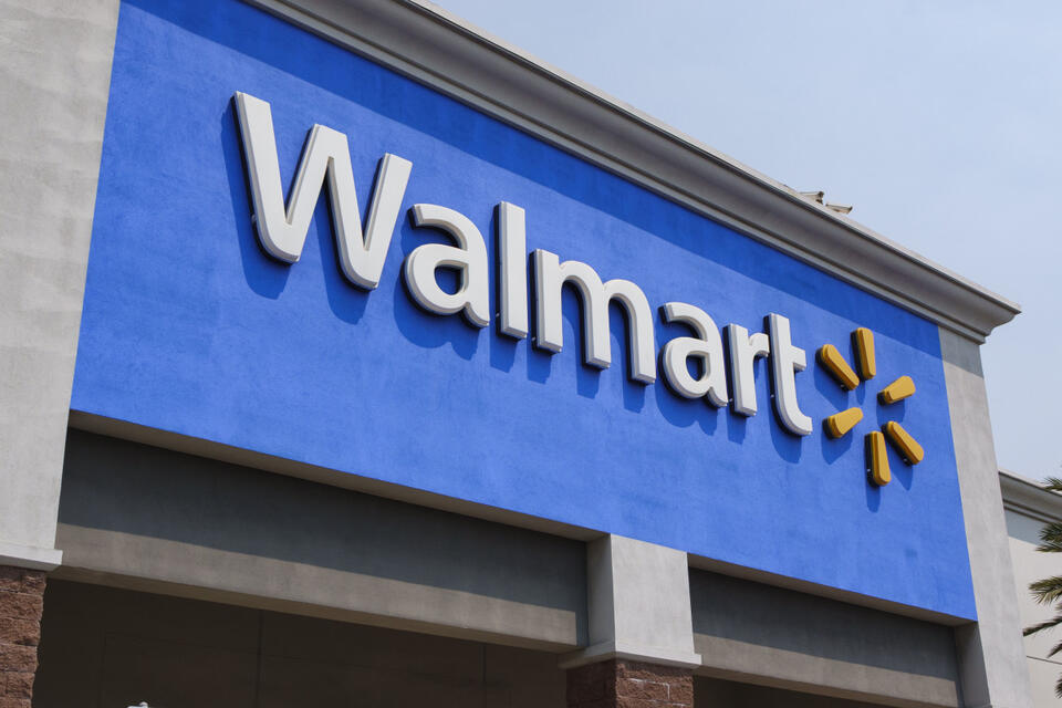 Walmart's 6-Tier Half-Moon Plant Stands 'Fit Perfectly' In Empty ...
