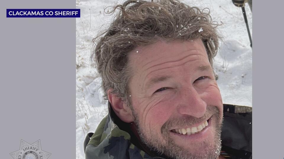 Over 100 join search for missing hunter in Mount Hood National Forest ...