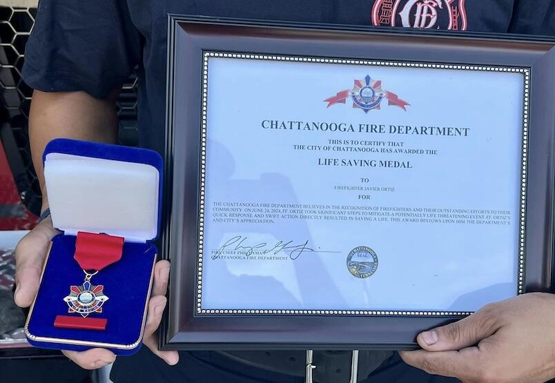 Two Chattanooga firefighters awarded medals for their heroic actions ...
