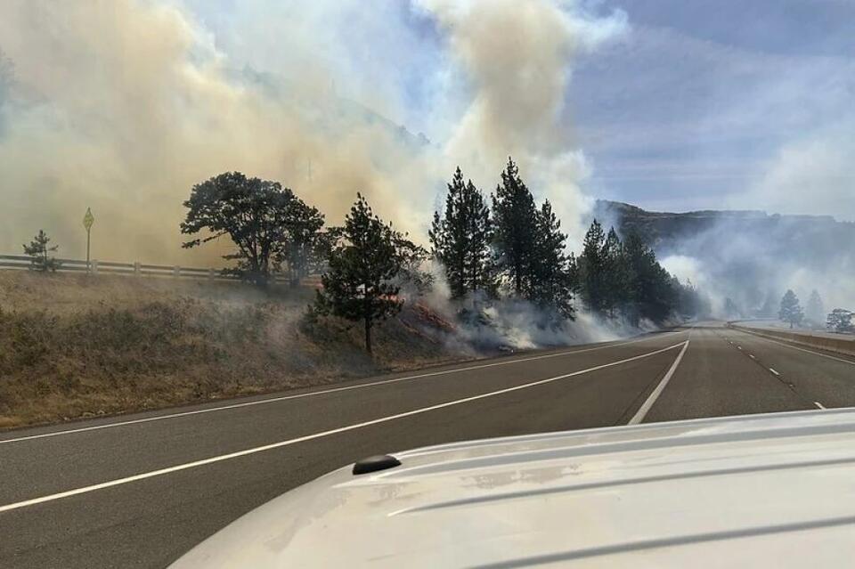 Oregon Legislature repeals contested wildfire hazard map - NewsBreak
