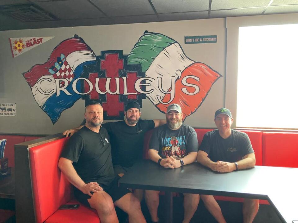 Crowley’s Dive Bar finds warm welcome at new Painesville location ...
