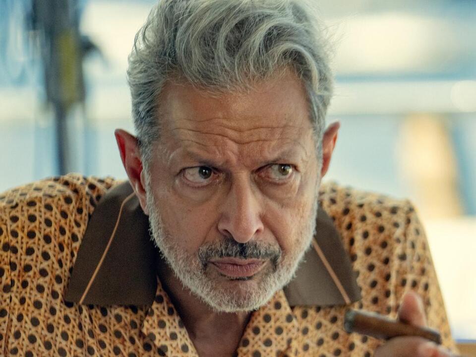 Kaos review: Jeff Goldblum is an obnoxious Greek god in Netflix’s not ...
