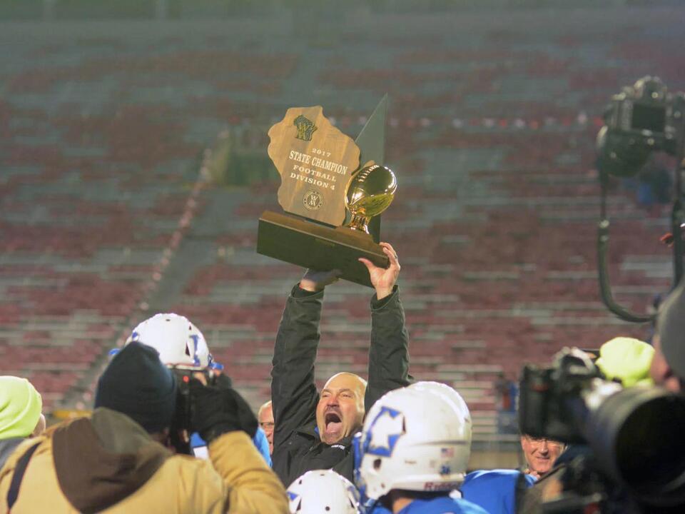 Football: Lodi's Puls headed to WFCA Hall of Fame