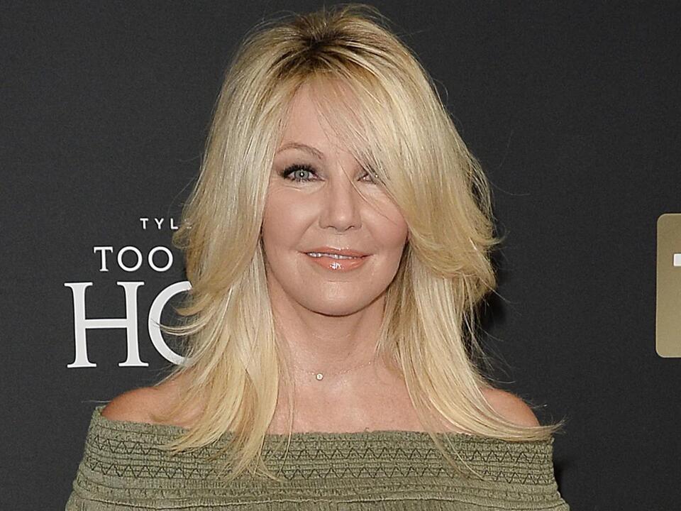 Disheveled Heather Locklear Spotted on the Ledge of a Building in an ...