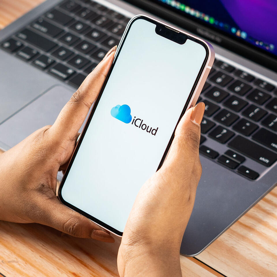 The iCloud Hacks To Try Right Now If Your iPhone Is Low On Storage ...