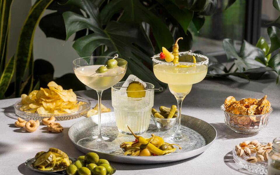 Pickle-juice drinks may be a Gen-Z trend, but here’s how to drink them ...