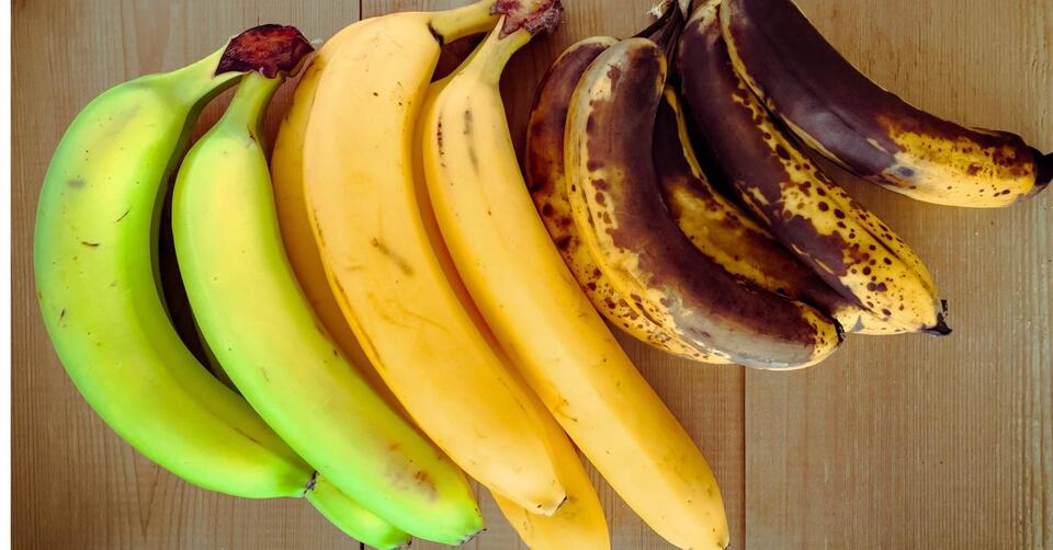This Is The Banana Color You Should Be Eating (And It’s Probably Not ...