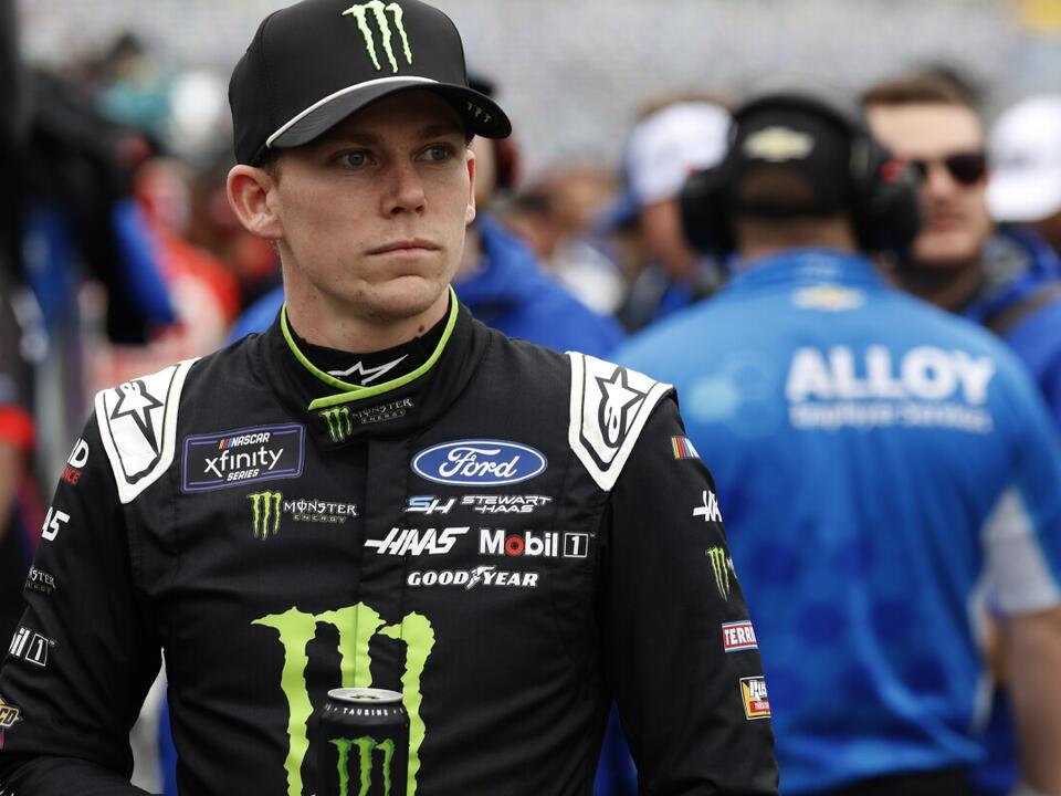 Riley Herbst calls criticism for passing Hailie Deegan on last lap at ...