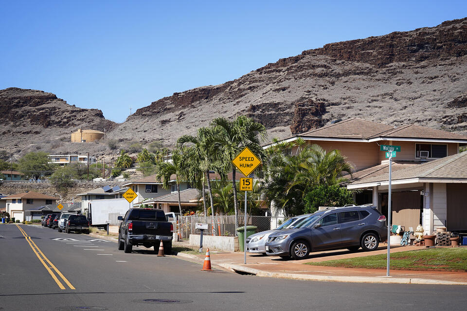 ‘What’s That Smell?’ Mysterious Stench Stumps Nānākuli Residents ...