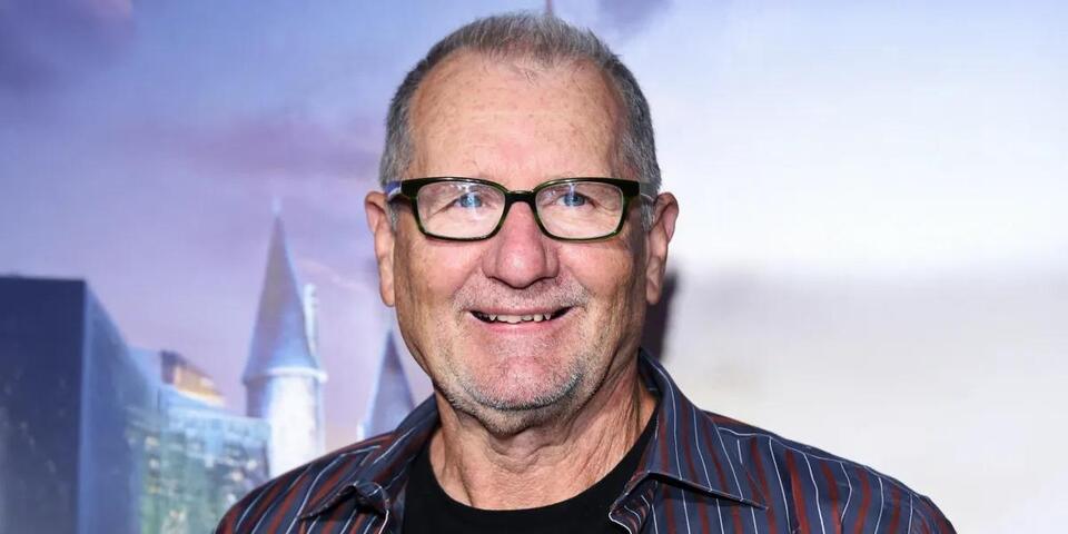 'Can't Stop Watching': 'Married... with Children' Star Ed O'Neill ...