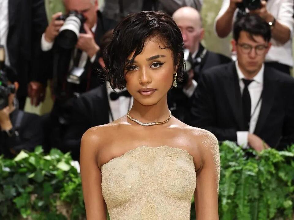 Tyla Speaks Out After Her Team Shut Down Question About Her Identifying ...